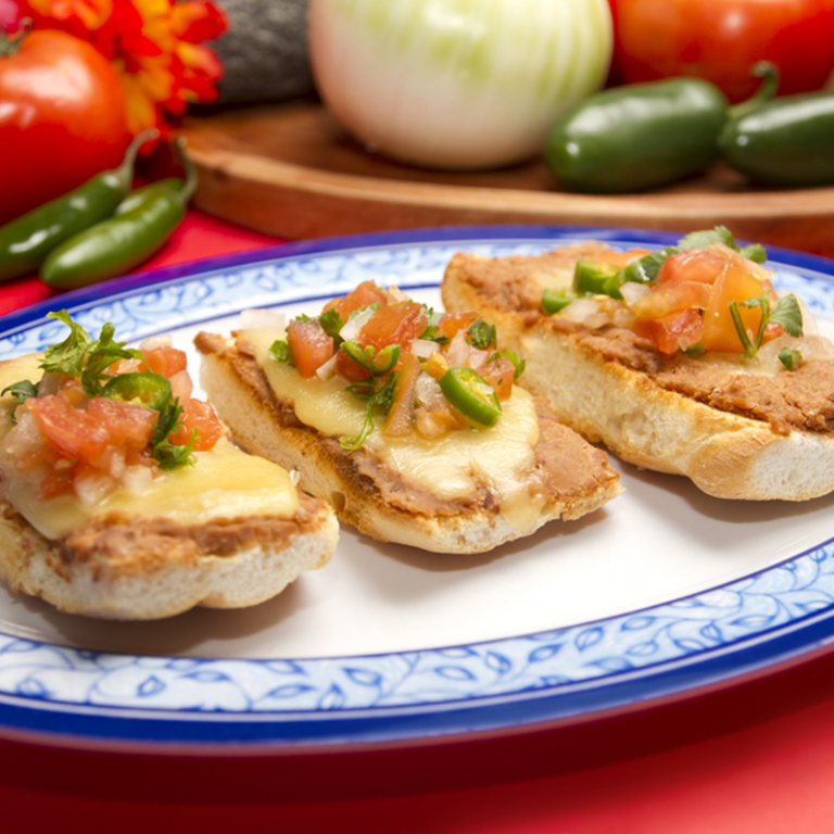 Traditional Molletes – EL MEXICANO