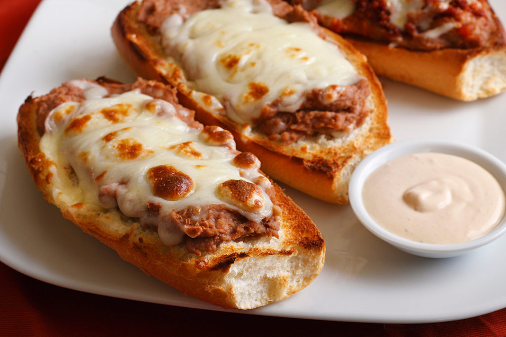 Vegetarian Mexican Molletes – EL MEXICANO